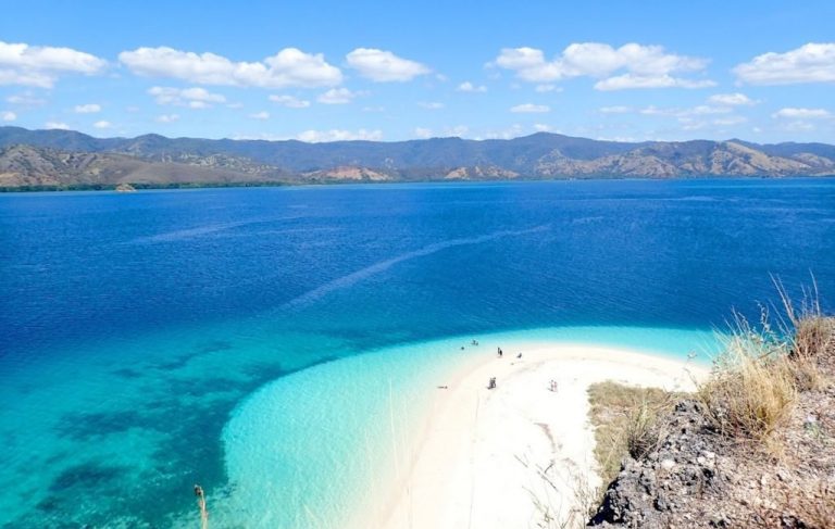 Tips Before Travelling to Riung 17 Island Marine Park | Authentic ...