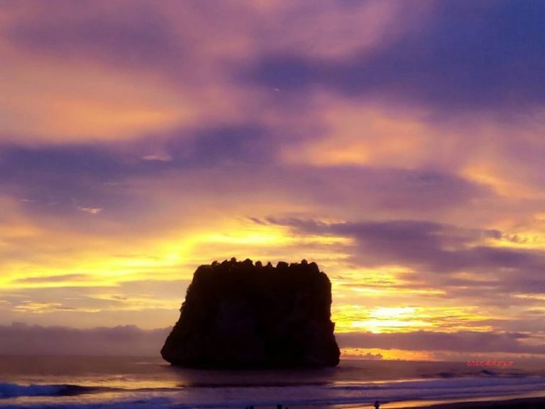 5 Best Beaches to Enjoy Sunset in Sumba | Authentic Indonesia Blog