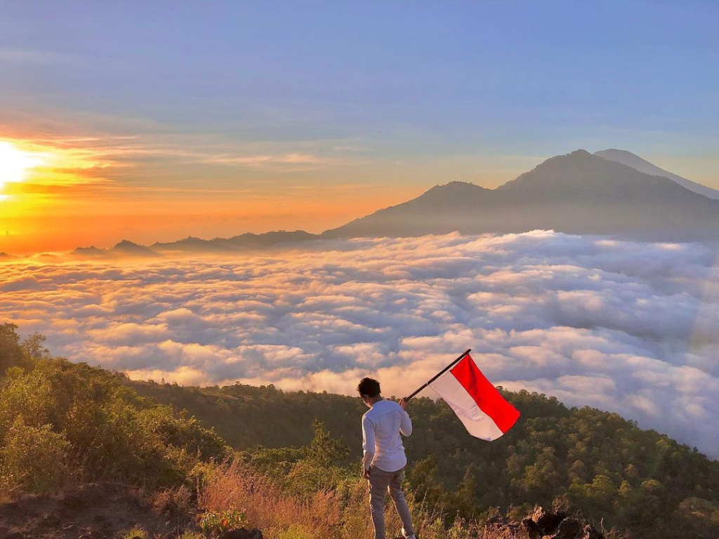 9 Best Hikes Spots in Indonesia | Authentic Indonesia Blog