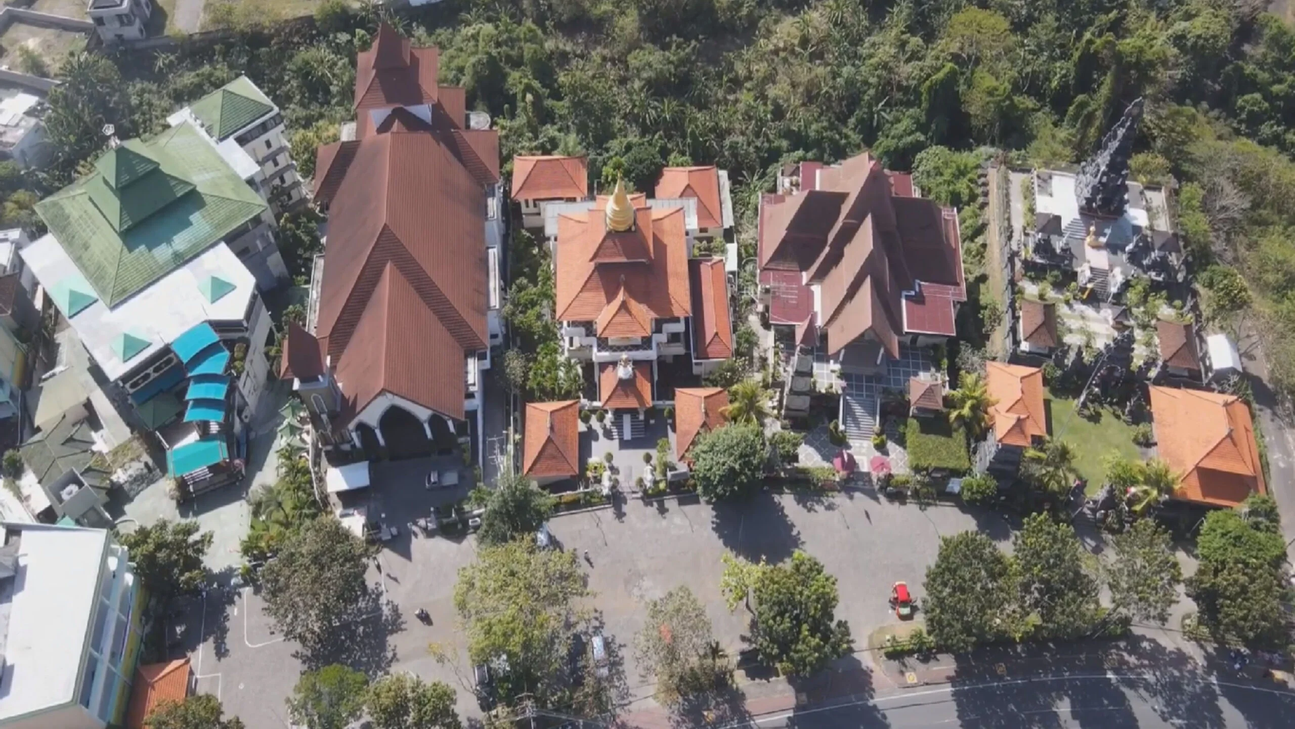 Puja Mandala Worship, A Symbol of Religious Harmony in Bali | Authentic ...